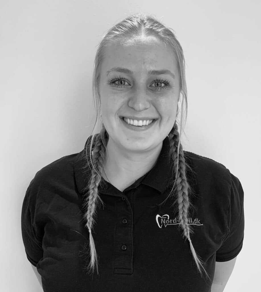 Dentist in Herning | Save up to 50% on your dental bill